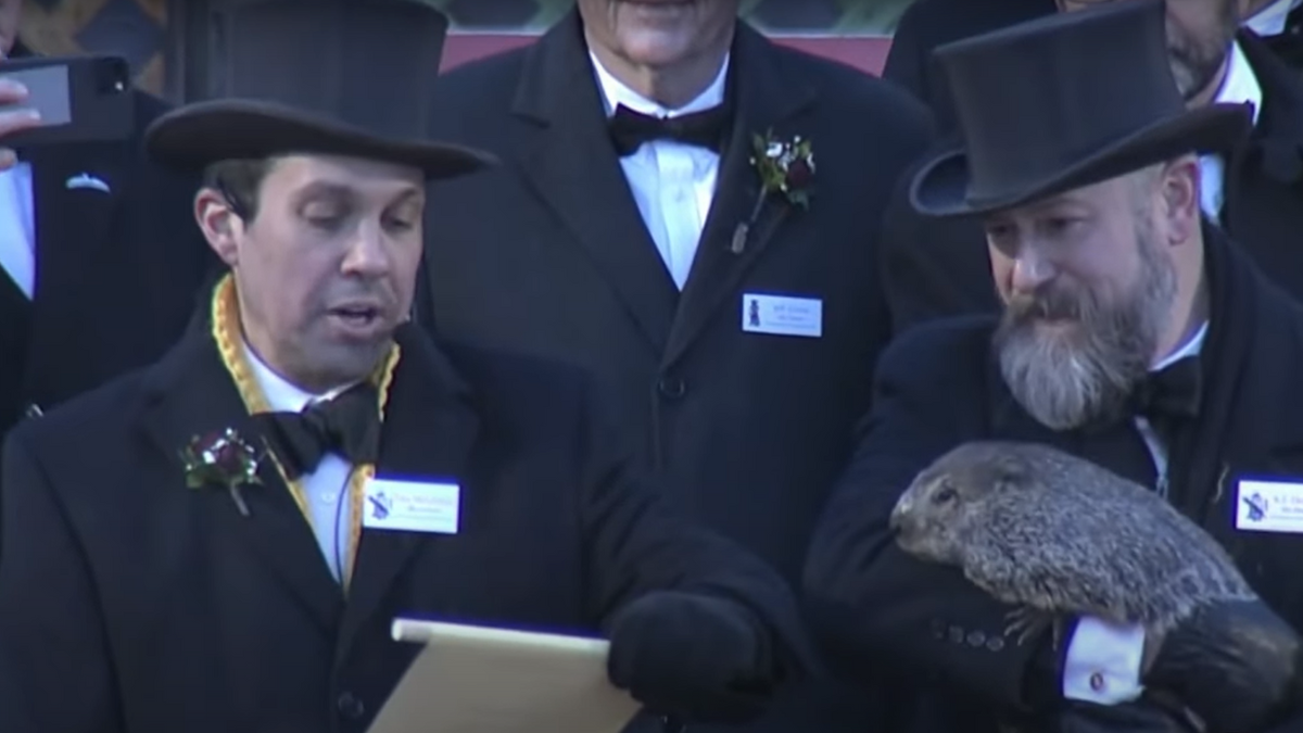 Tradicija duga 137 godina: slavni svizac Phil izašao iz rupe i otkrio